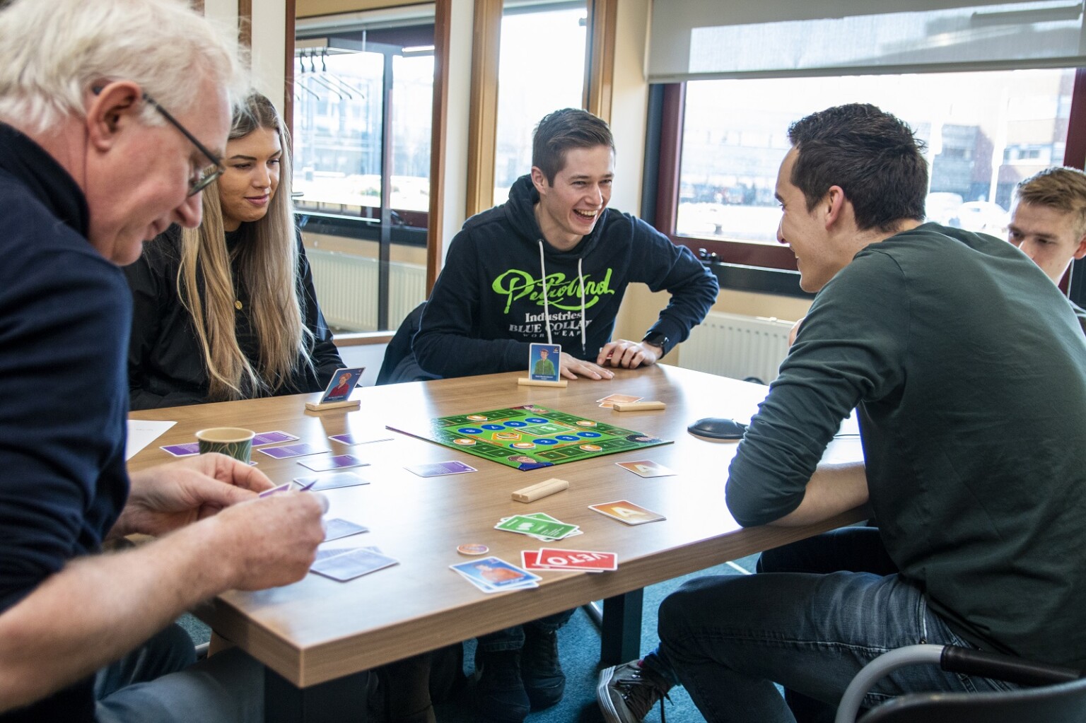 Voorbeelden van serious games: zorg tot onderwijs | 8D Games